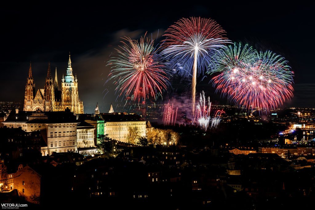 Новогодний салют в Праге 2018 | VICTOR-JU
