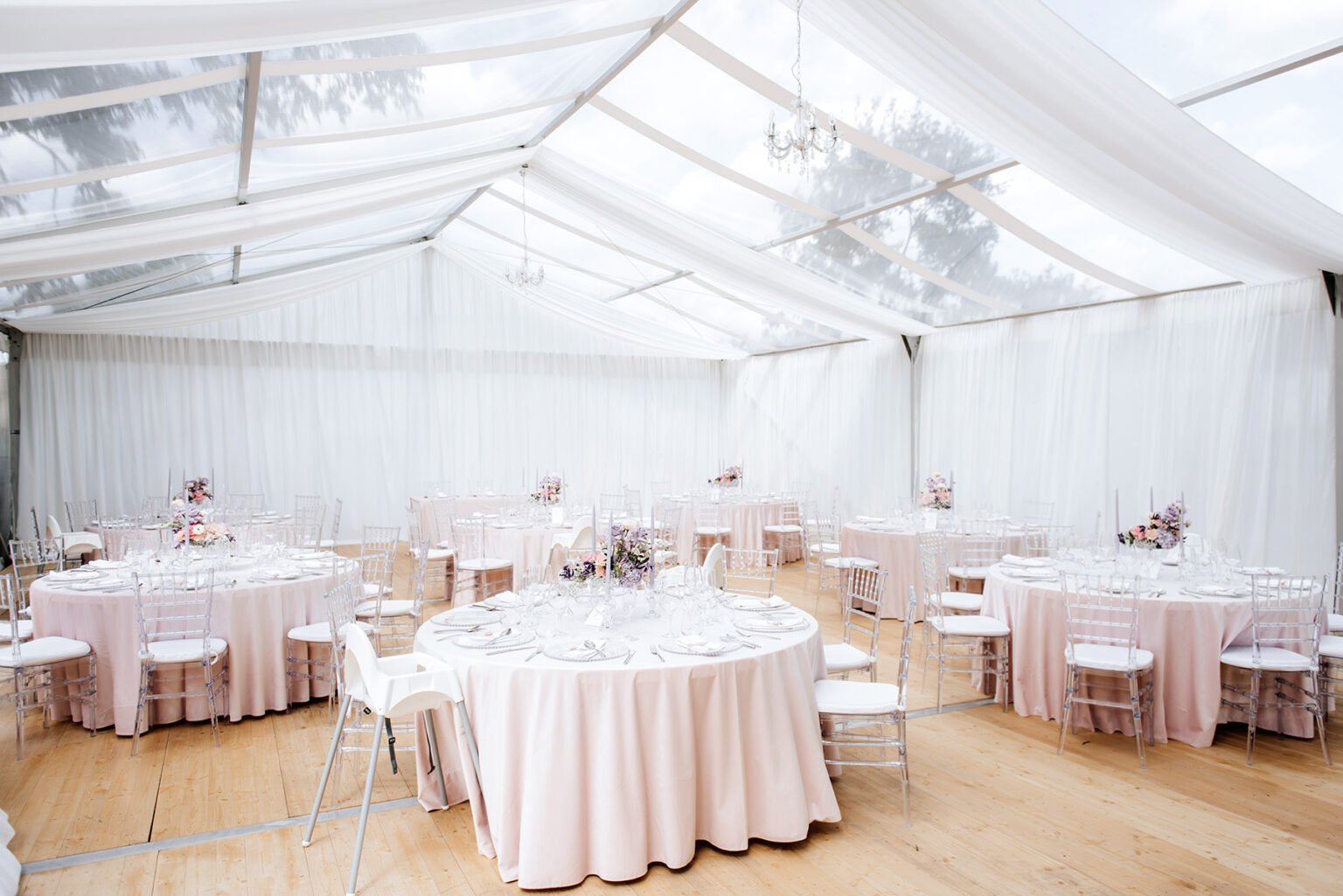 Prague Photography: Wedding at Villa Dom Carli
